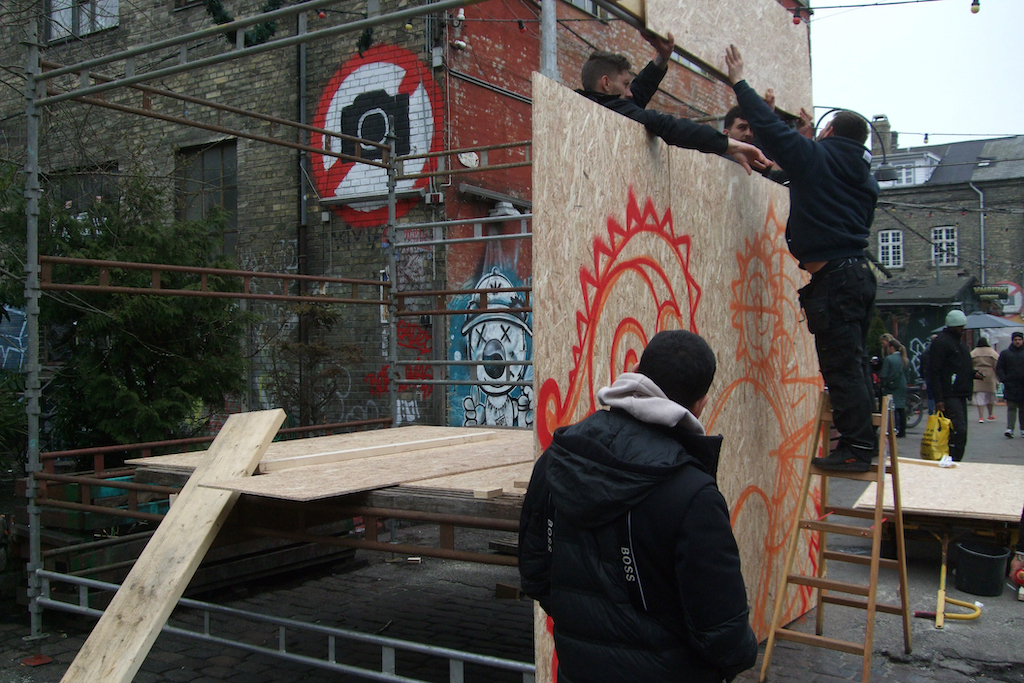 ALT ELLER INTET - tvflux